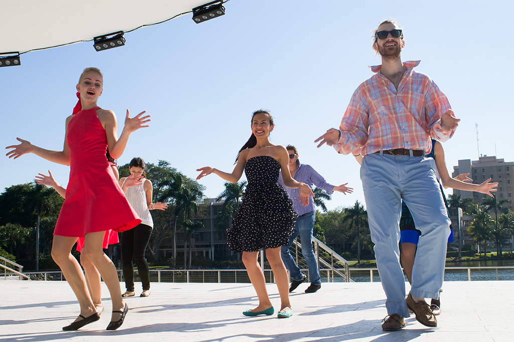 Valentine’s Day flash mob to take over the Rock - The Miami Hurricane