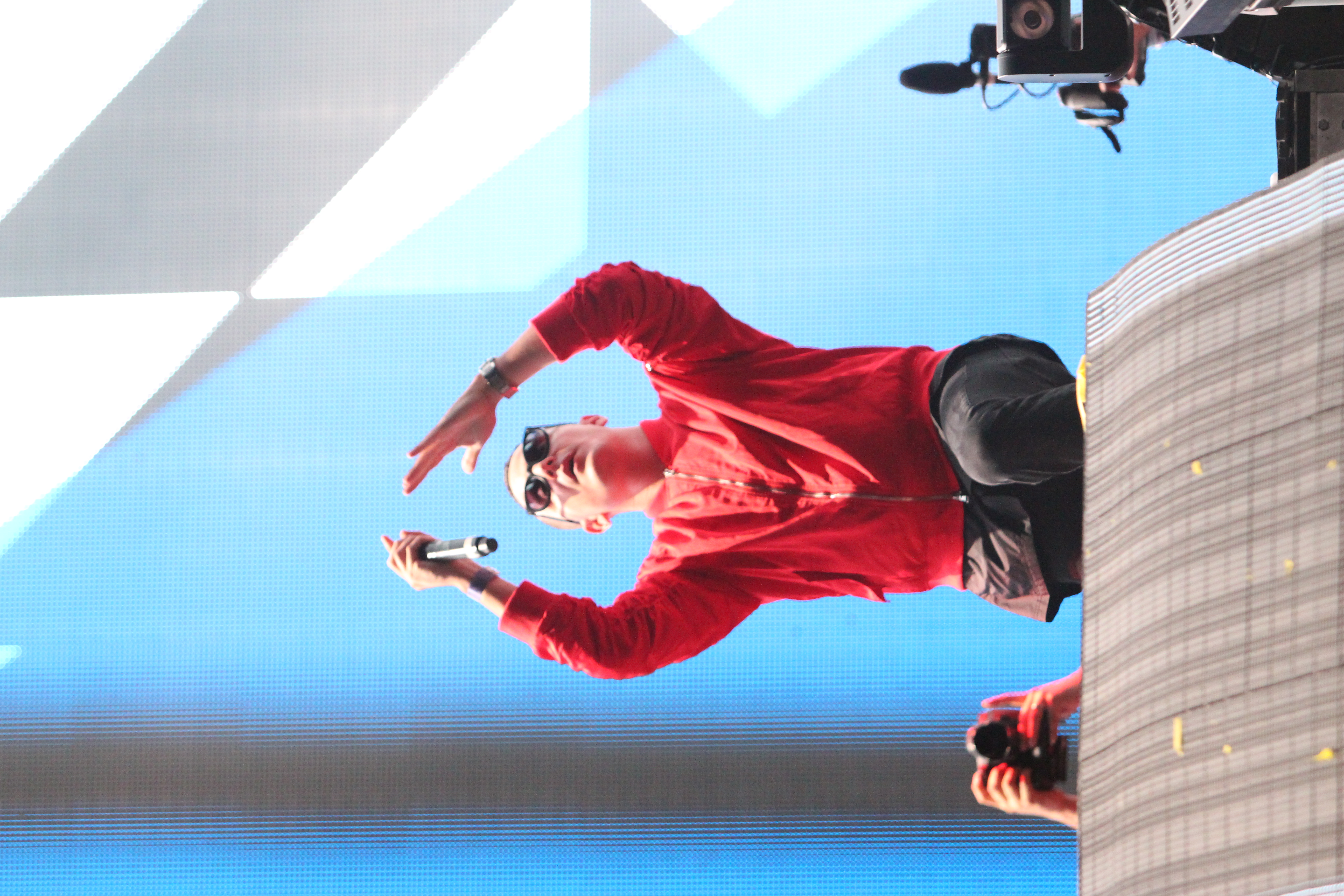 Photo Gallery: Ultra 2016, Friday - The Miami Hurricane