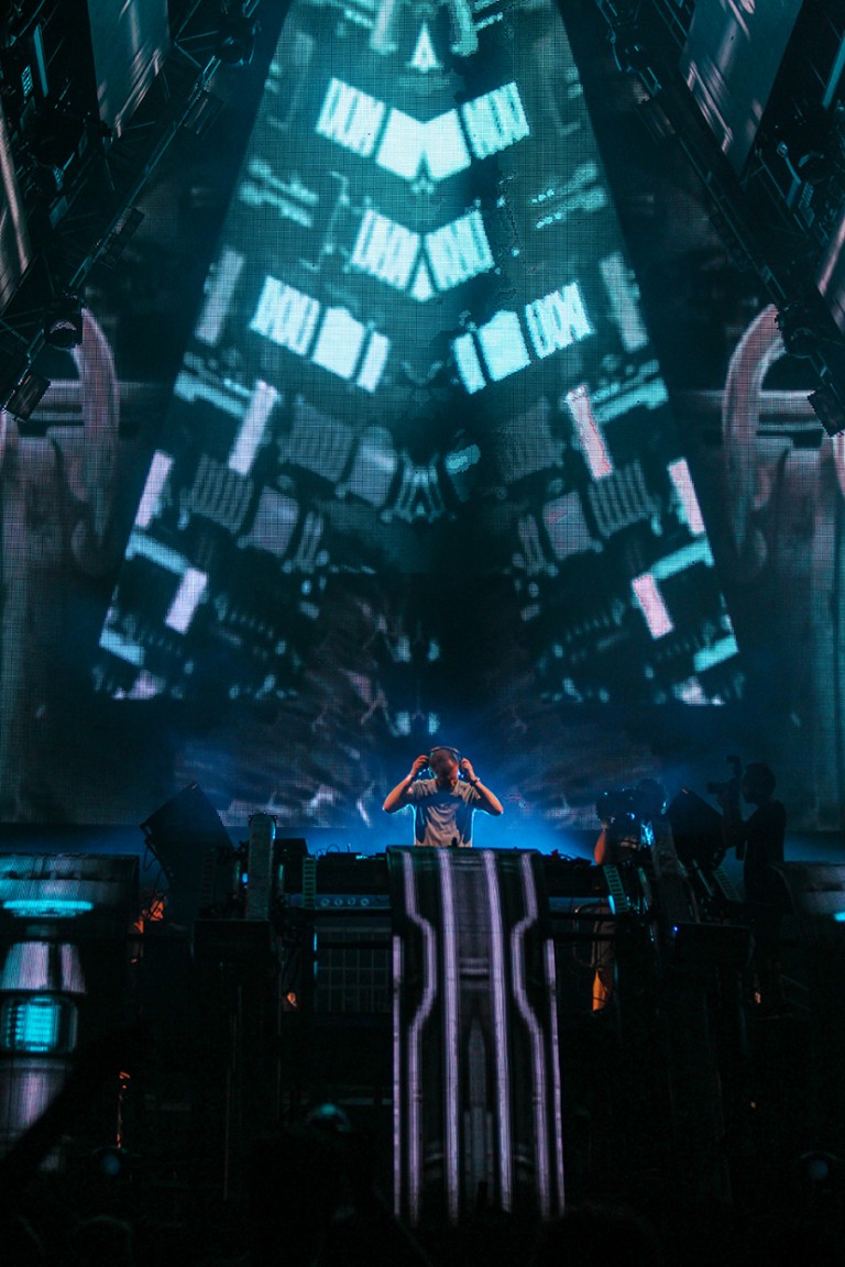 Photo Gallery: Ultra 2016, Friday - The Miami Hurricane