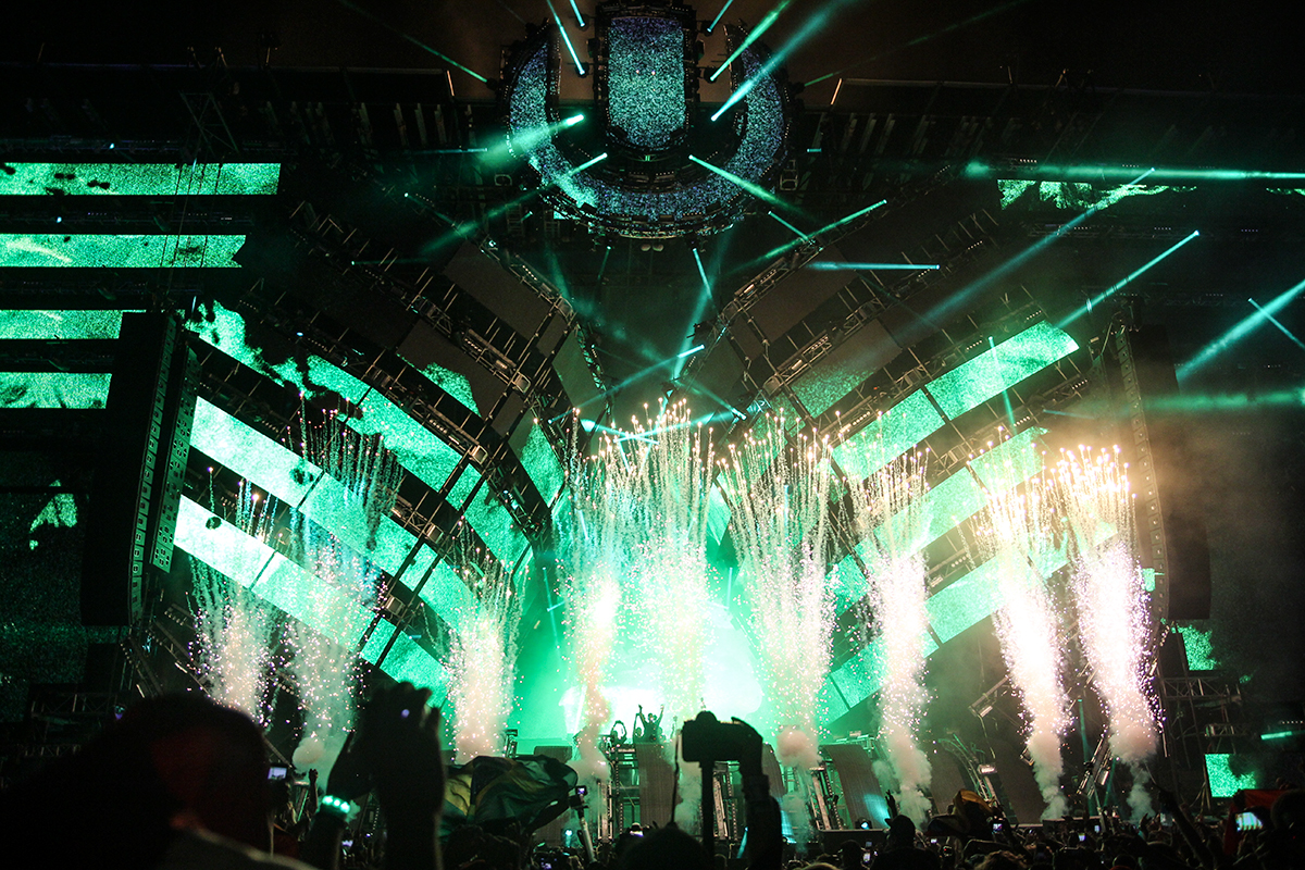 Photo Gallery: Ultra 2016, Friday - The Miami Hurricane