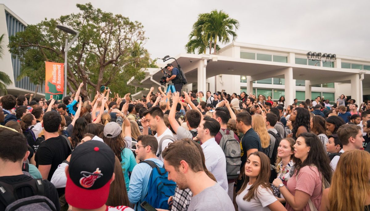 Photo of the Week: Drake Visits the U - The Miami Hurricane